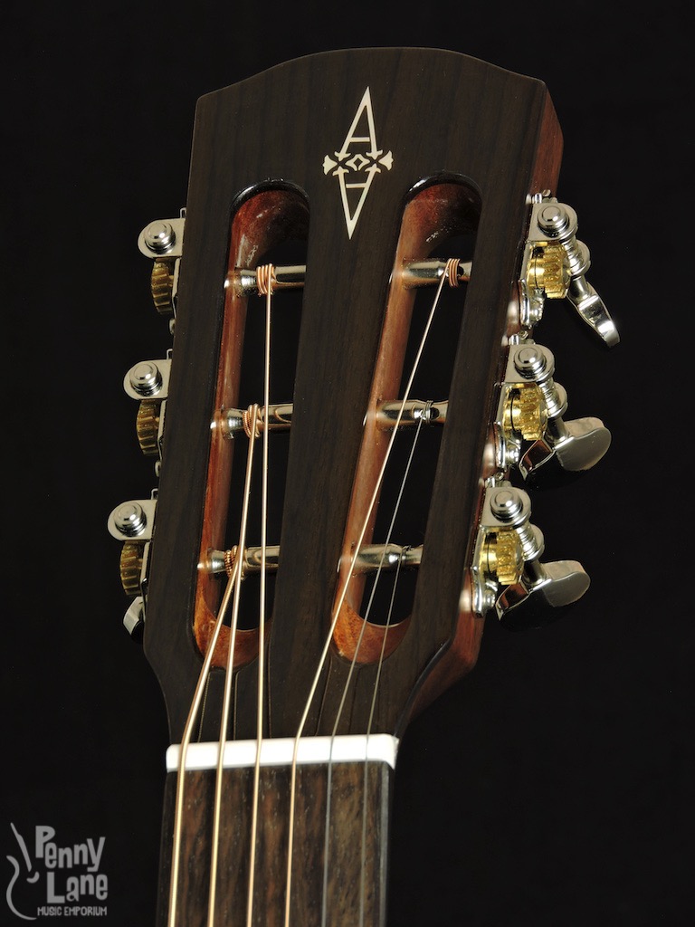 ALVAREZ MDR70SB ACOUSTIC 12-FRET SLOPE SHOULDER DREADNOUGHT GUITAR WITH ...
